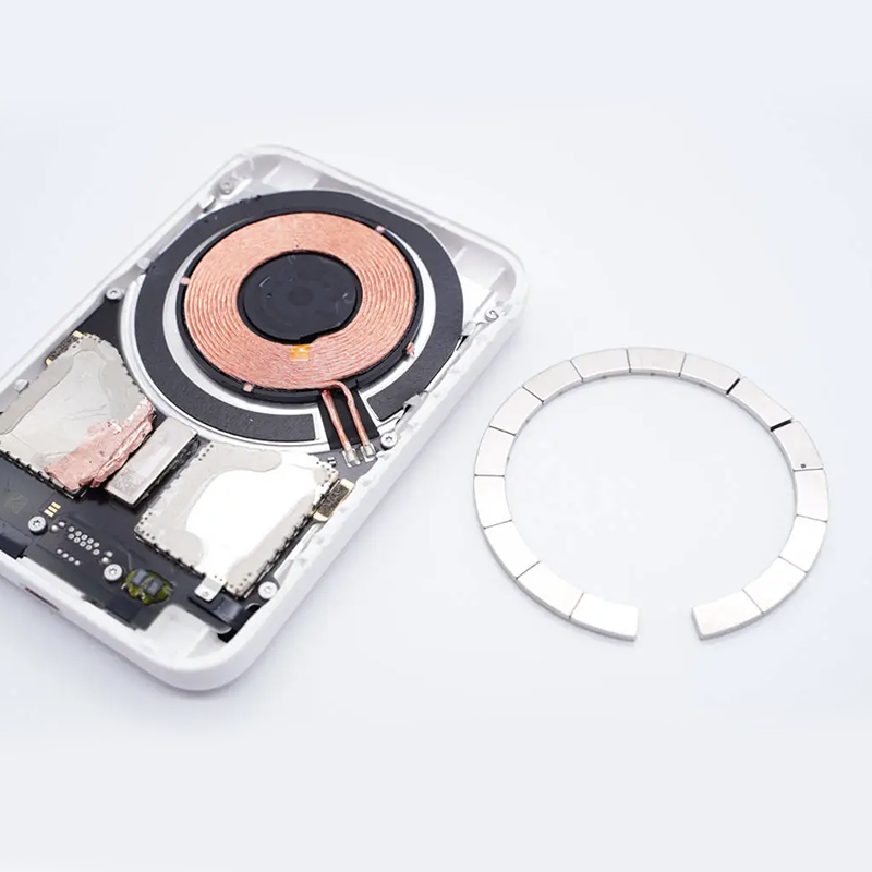 Power Bank Magsafe Magnet Magsafe Magnetic Power Bank | AIM Magnet